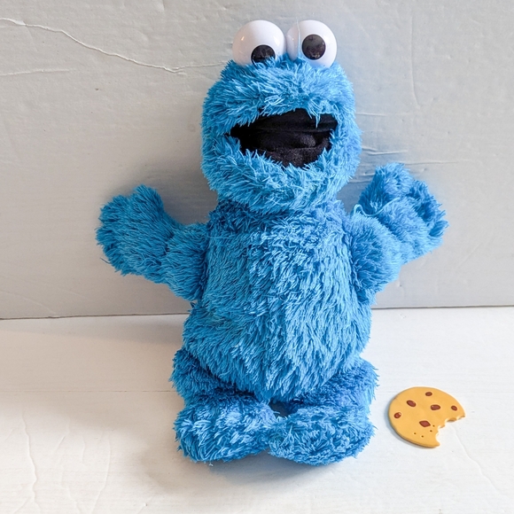 Toys | Sesame Street Feed Me Cookie Monster Interactive Plush 13 Inch ...
